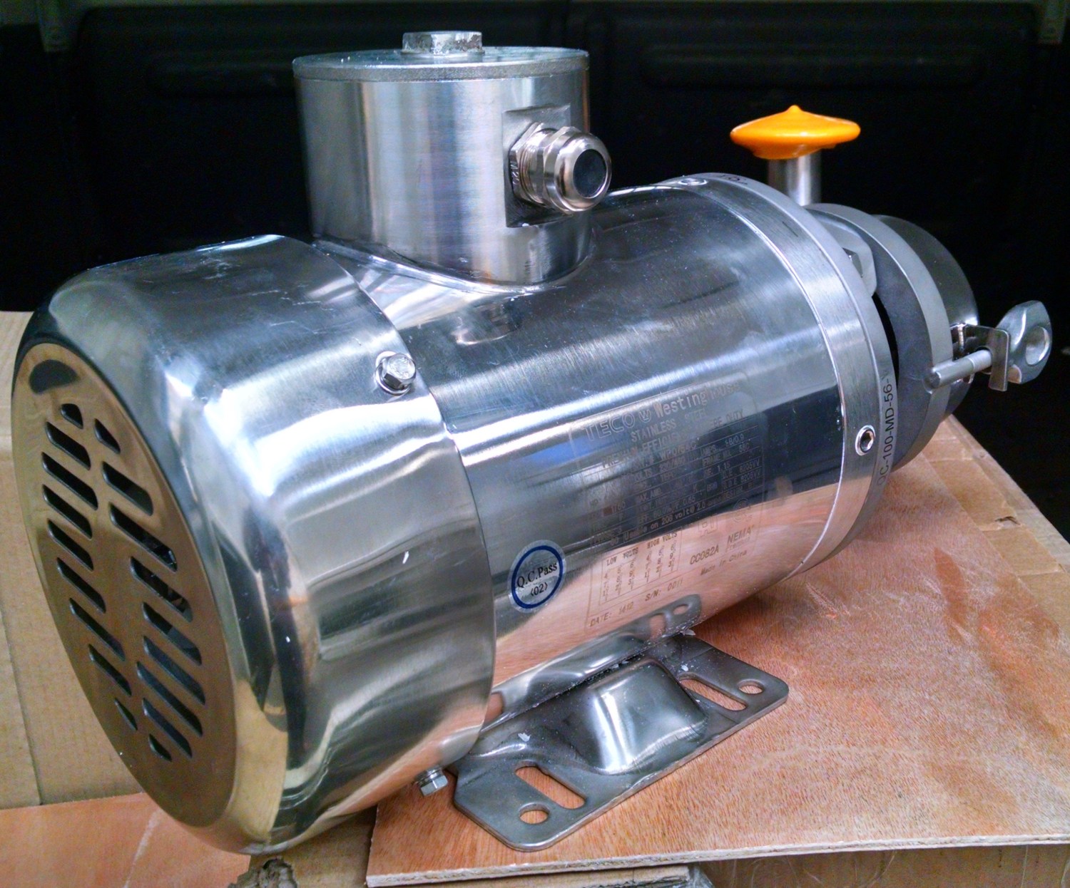 Q-PUMPS SERIE QC. MOTOBOMBAS CENTRIFUGAS SANITARIAS EN 316L – EQUIPOS Y ...